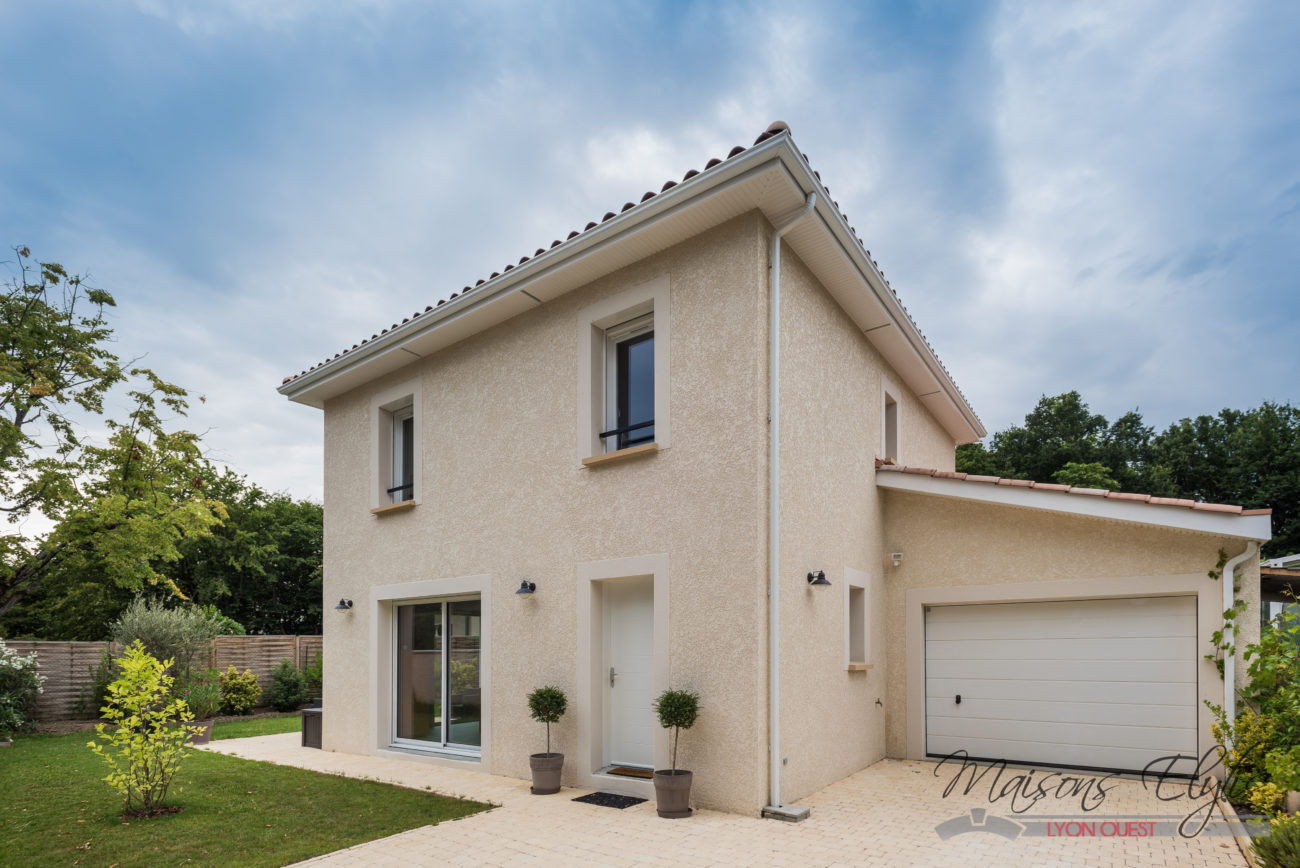 Maisons Traditionnelles - Maisons Elytis Lyon Ouest - Constructeur de ...